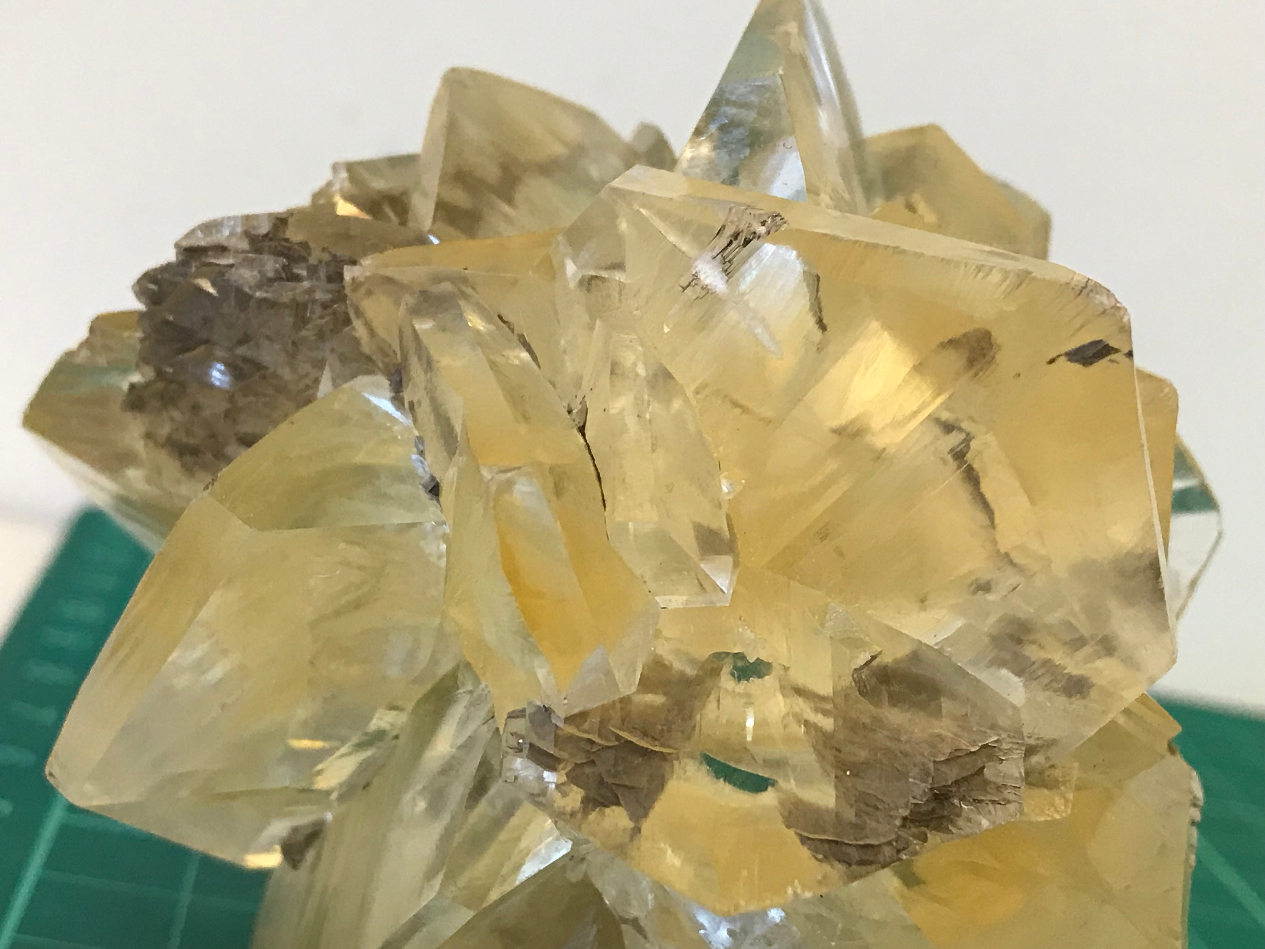 Special Minerals – Crystal and fossils