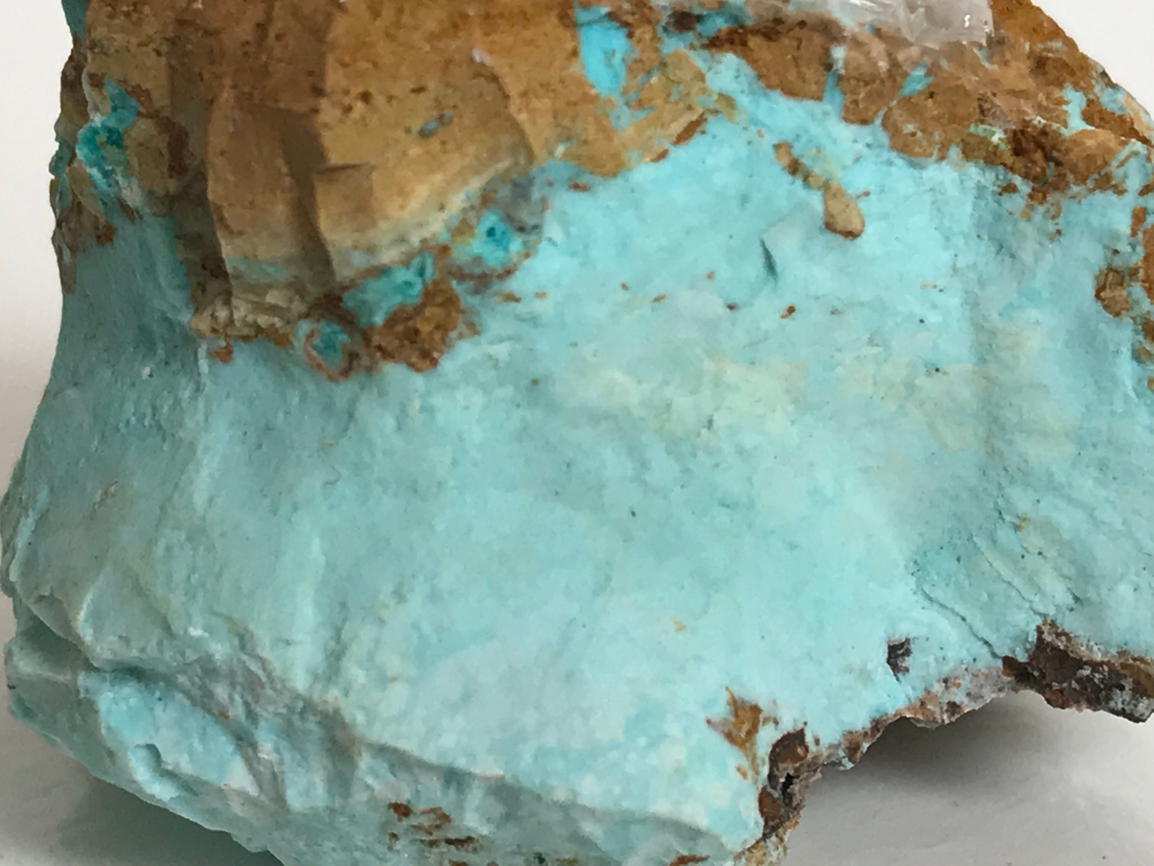 gibbsite – Crystal and fossils