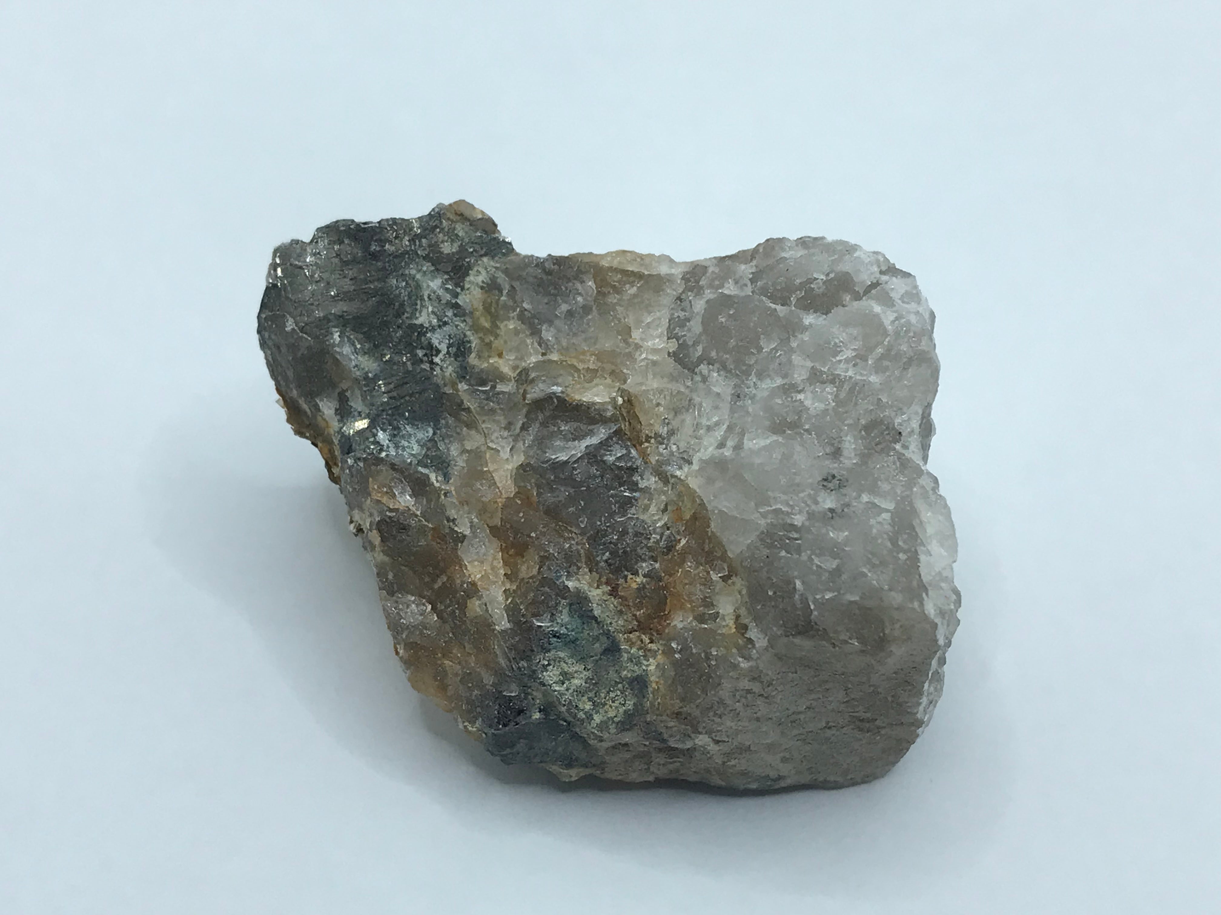 Bismuthinite – Crystal and fossils