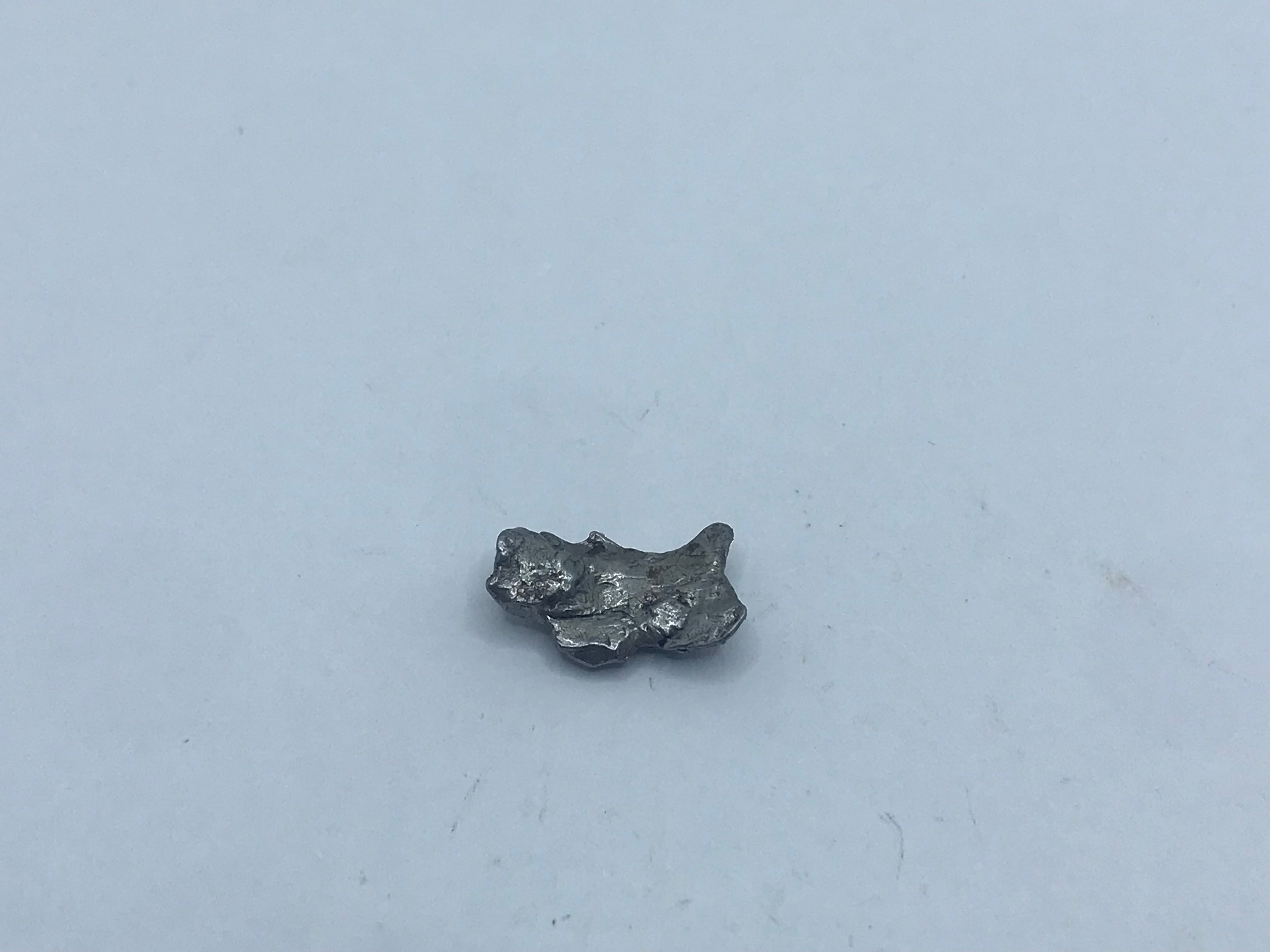 Meteorite iron shard – Crystal and fossils