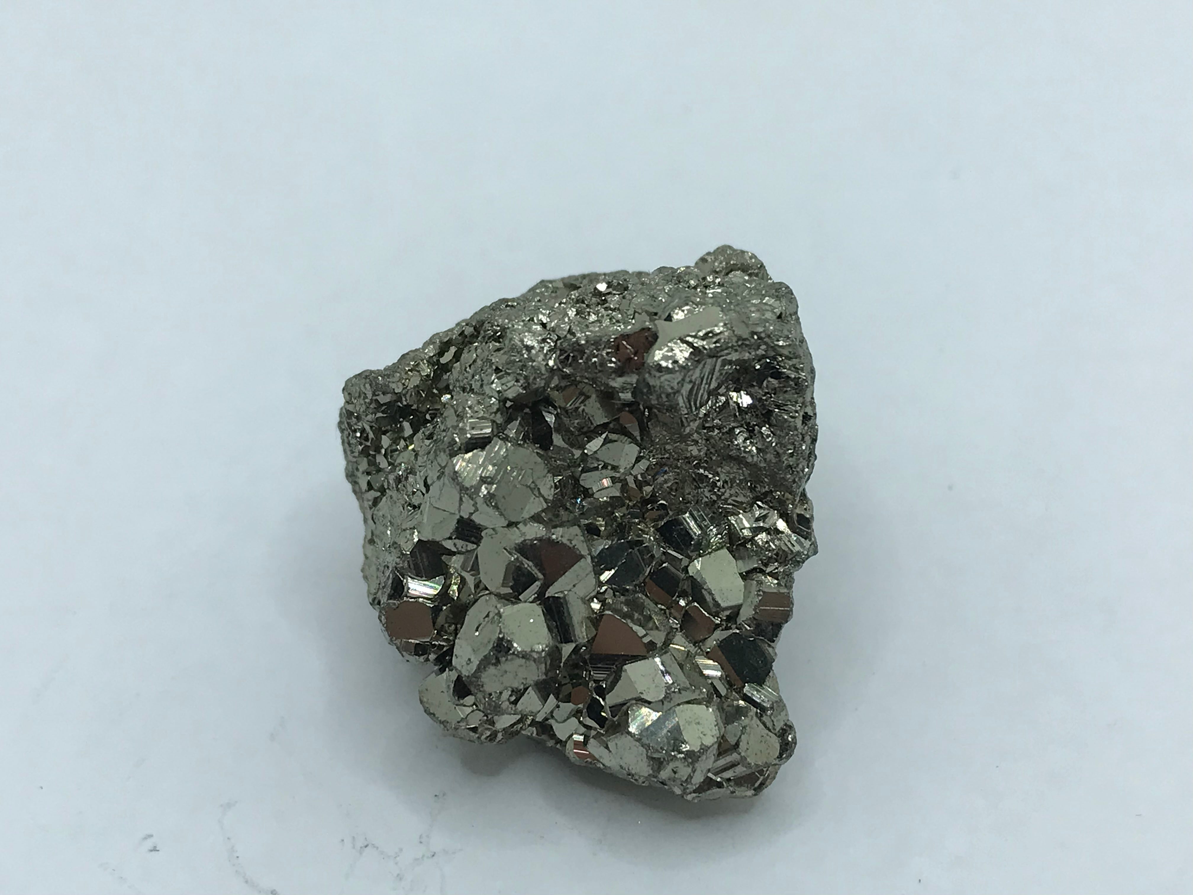 Pyrite chunk – Crystal and fossils