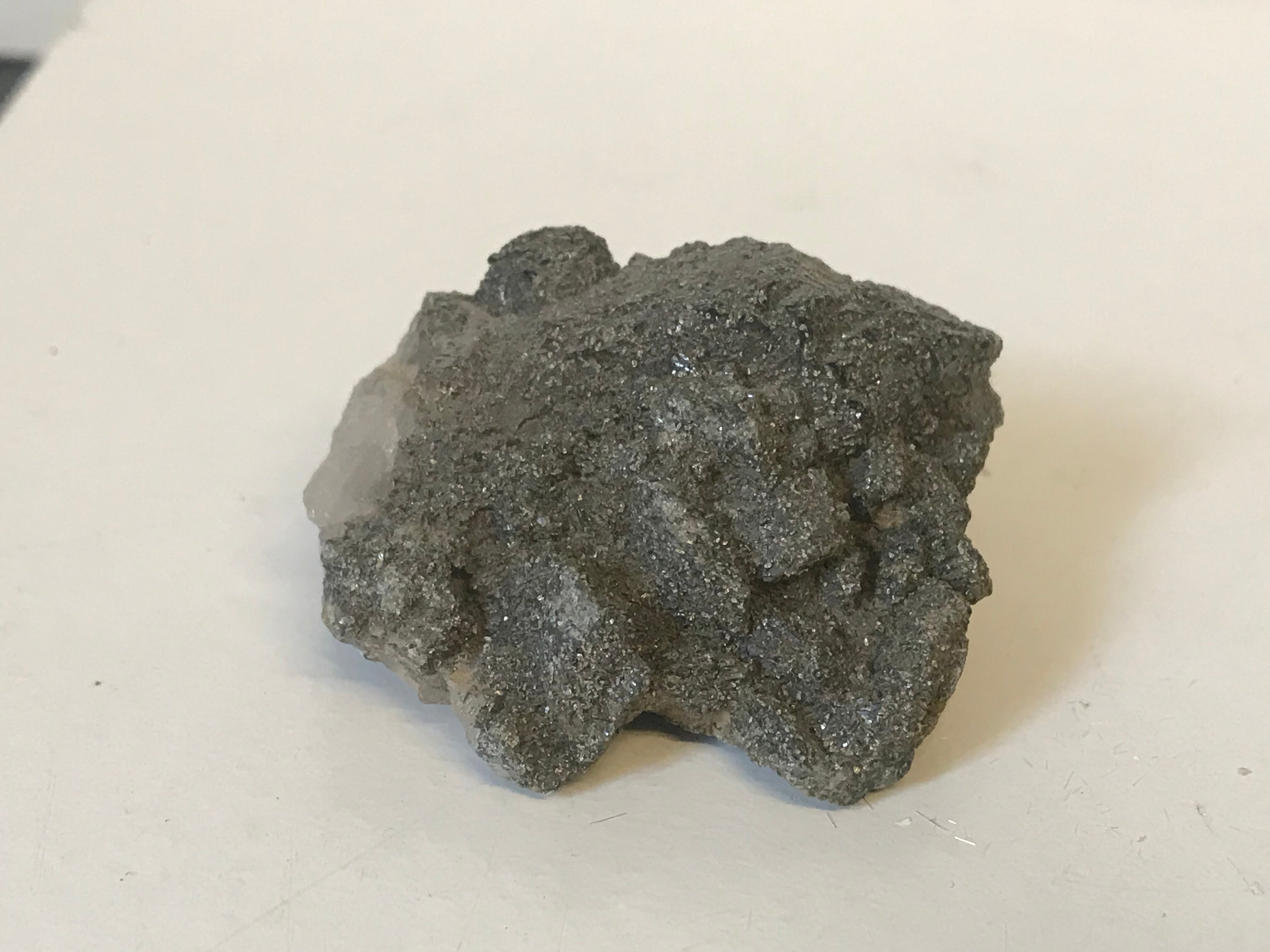 Quartz with adularia – Crystal and fossils