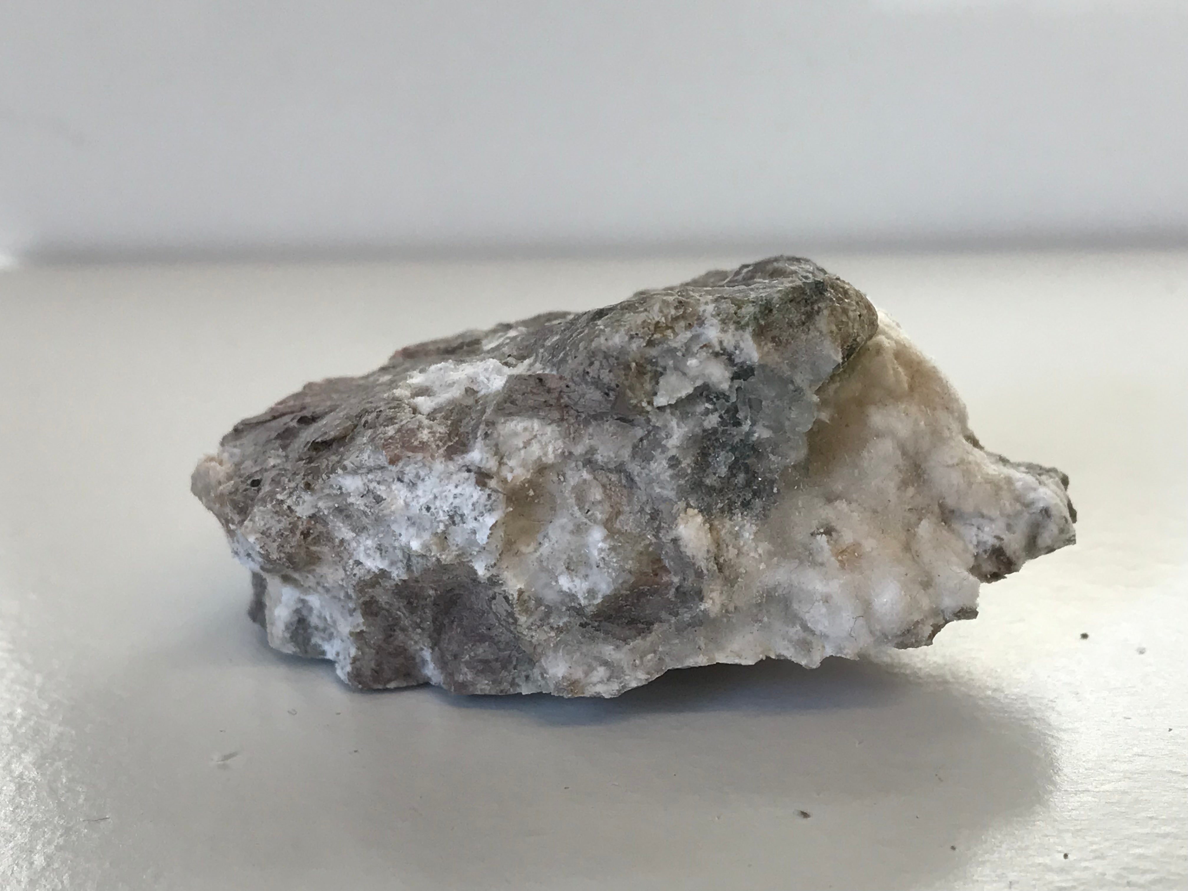 Mordenite – Crystal and fossils
