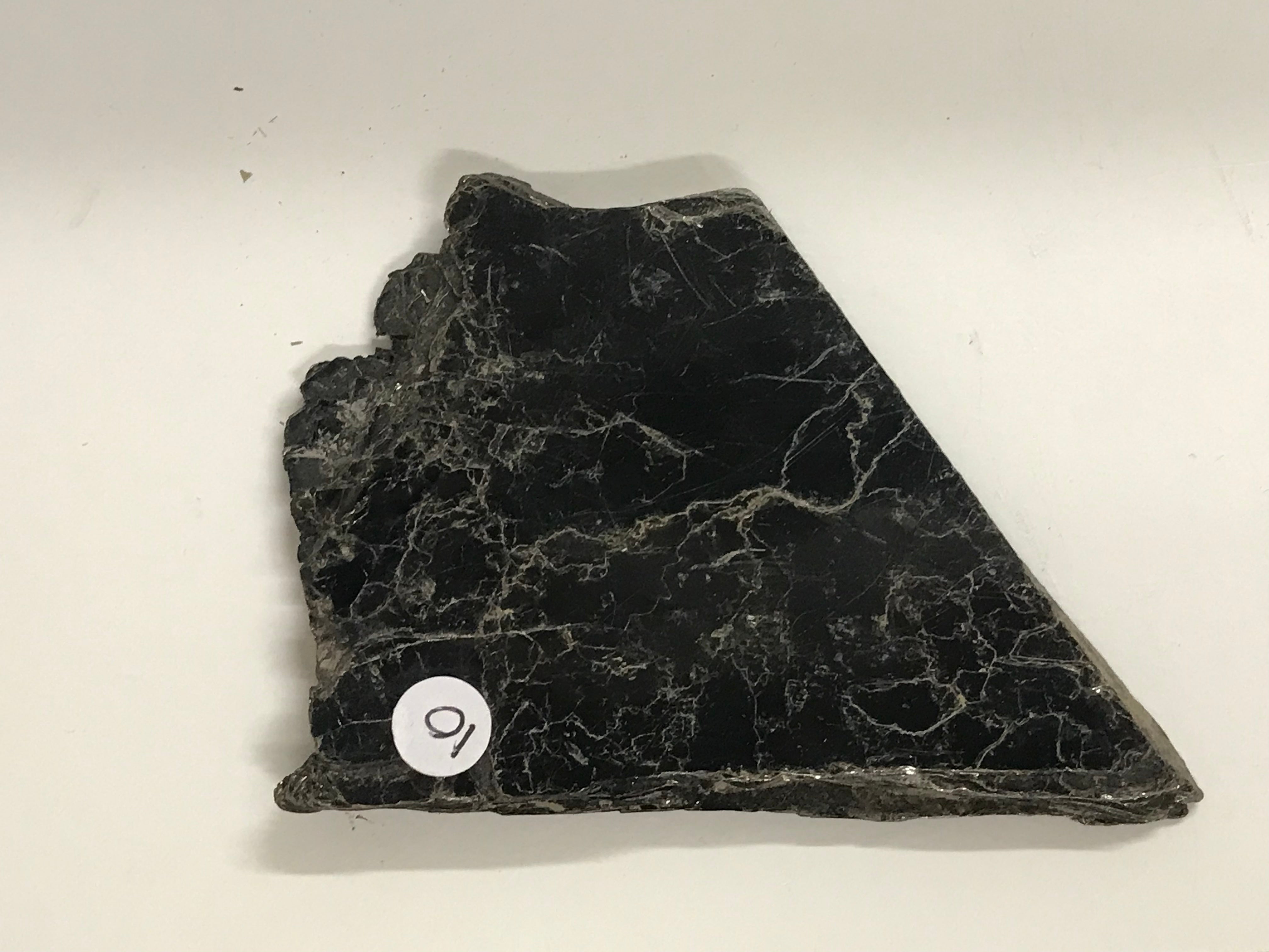 Black mica – Crystal and fossils