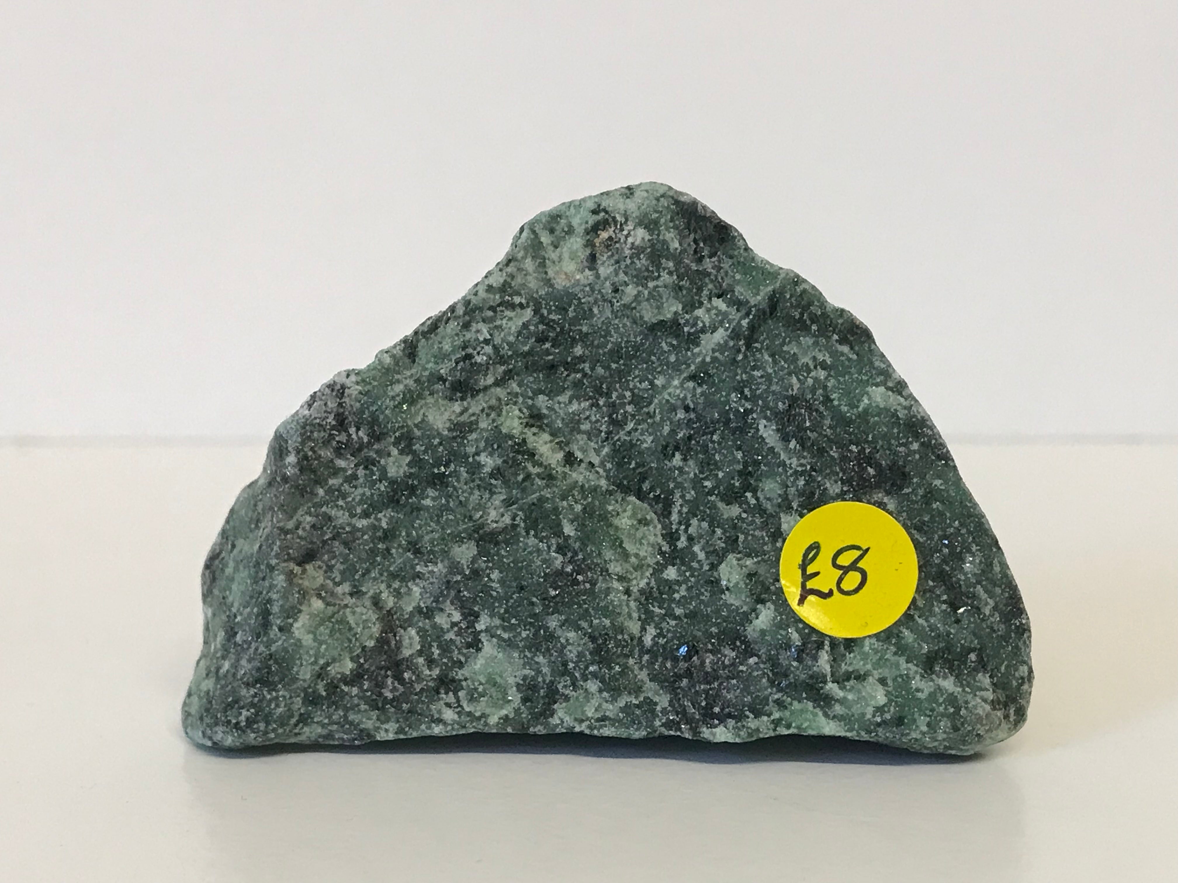 zoisite with ruby – Crystal and fossils