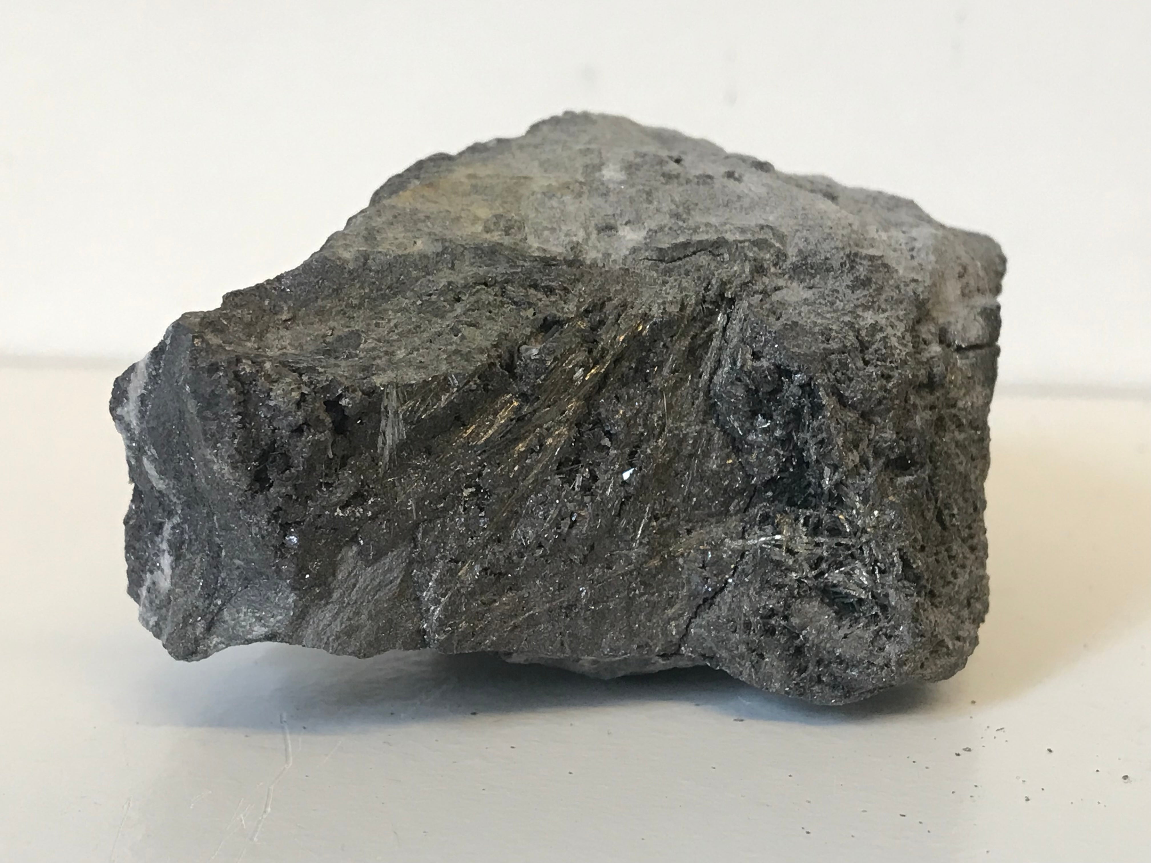 Jamesonite – Crystal and fossils